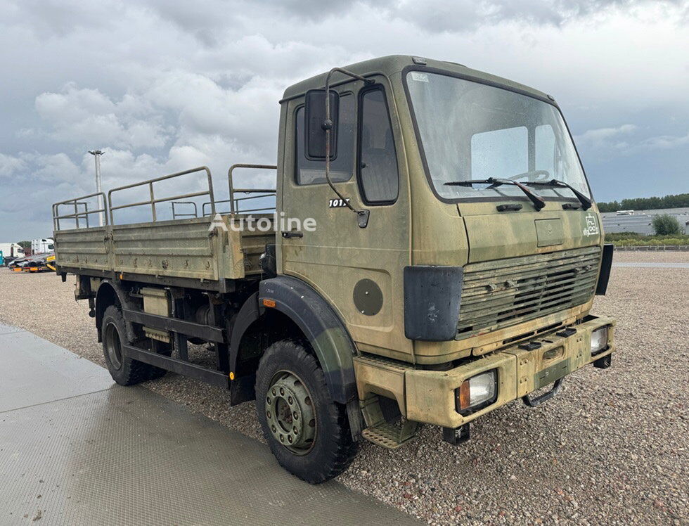 Mercedes-Benz 1017 kiper