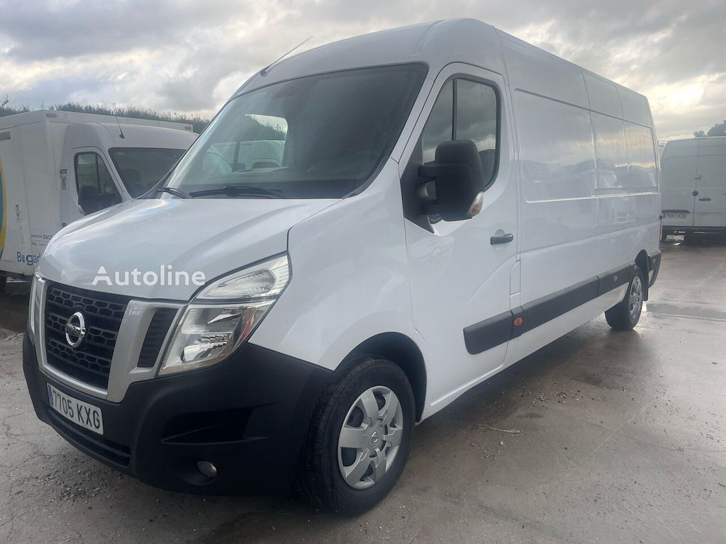Nissan NV400 minibus furgon