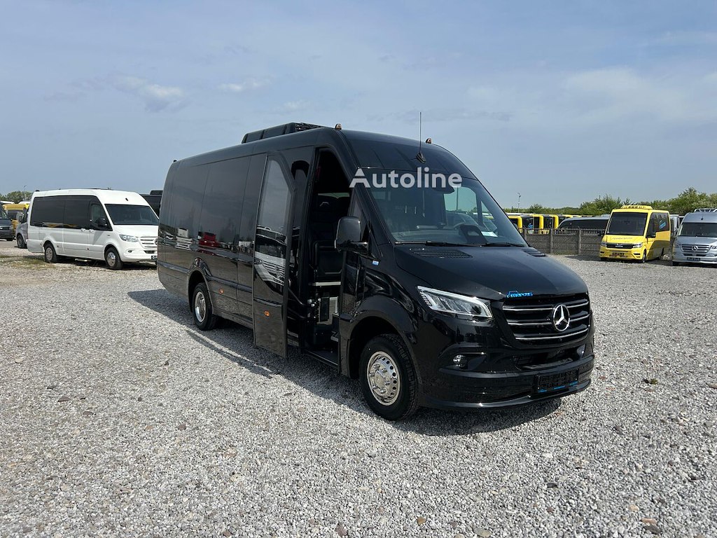 Novi Mercedes-Benz Sprinter 519 putnički minibus