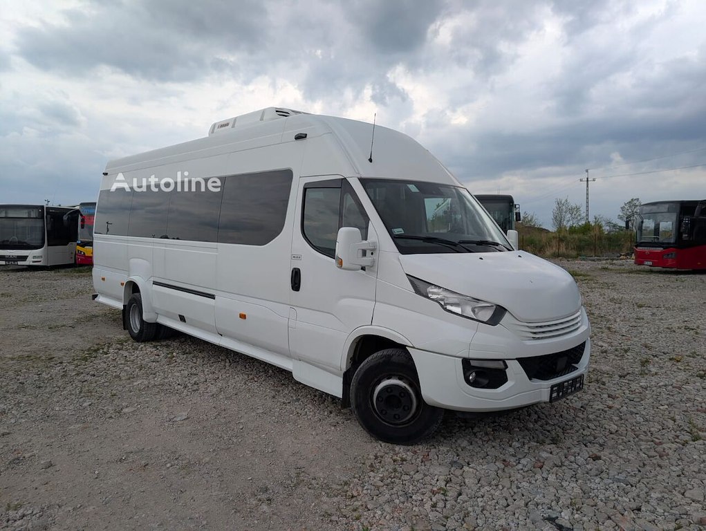 IVECO Daily putnički minibus