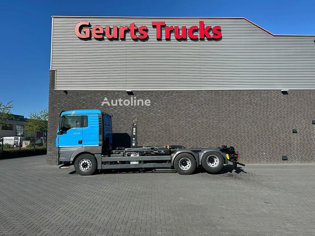 MAN TGX 28.480 6X2 MET HIAB MULTILIFT XR21S61 HAAKARMSYSTEEM / ABROL kamion rol kiper