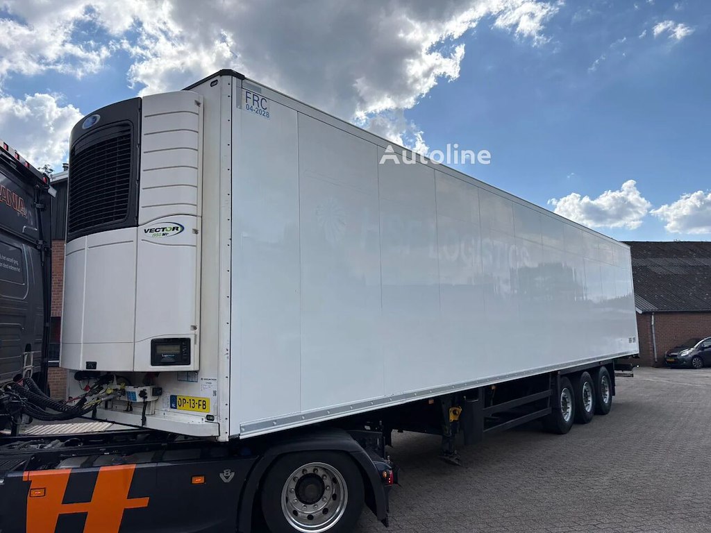 Schmitz Cargobull N/A SKO 24 5x Meatrails Rohrbahnen Fleisch Carrier Vector 1950MT poluprikolica hladnjača