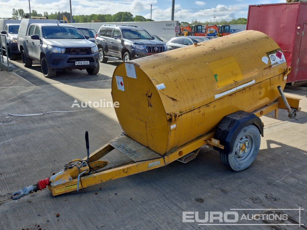Prodaje se Trailer Engineering prikolicu cisternu za gorivo na aukciji