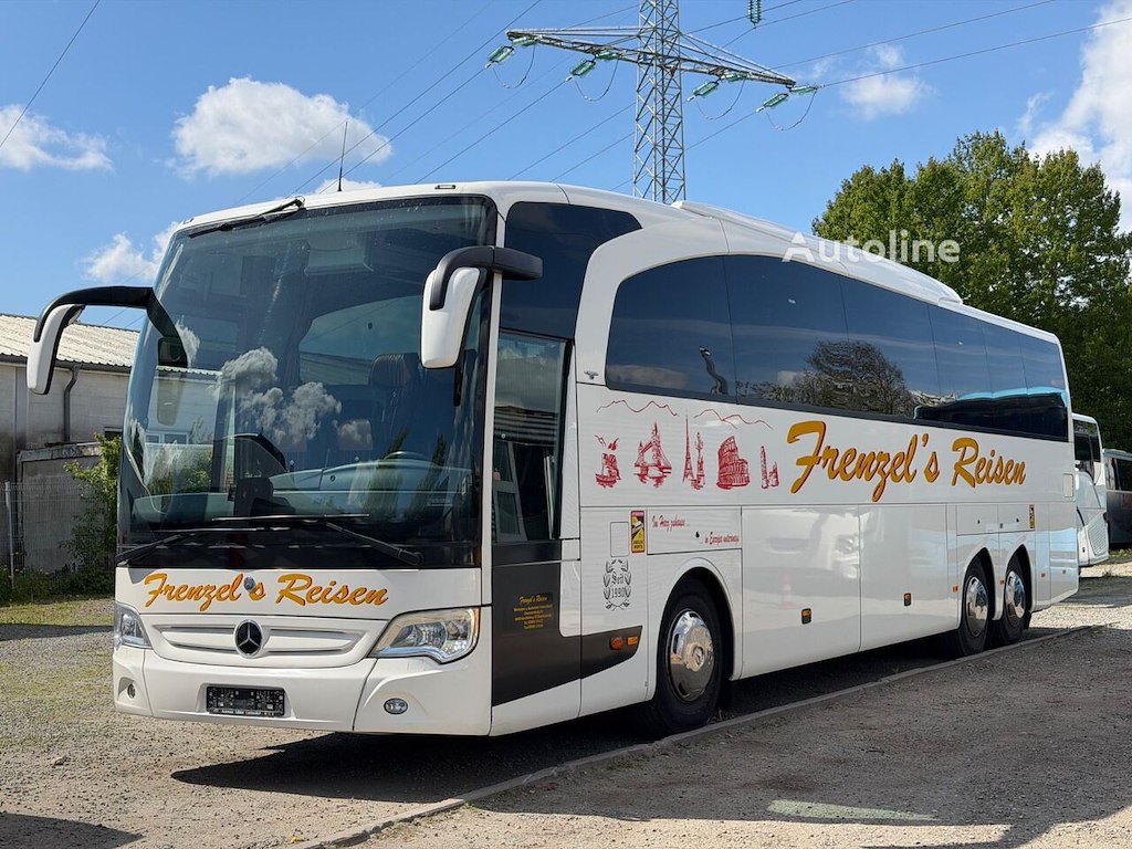 Mercedes-Benz O580 Travego 16 RHD-M turistički autobus