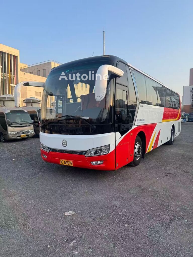 Golden Dragon turistički autobus