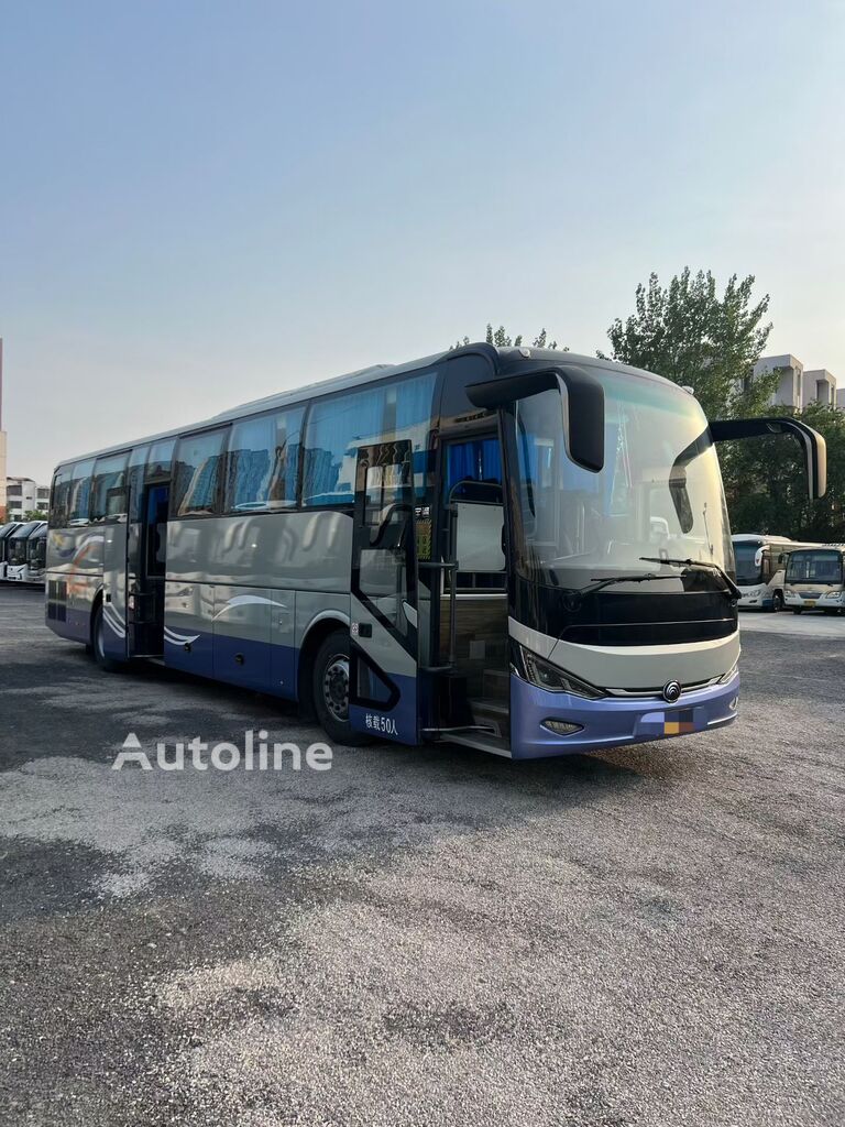 Yutong C12 turistički autobus