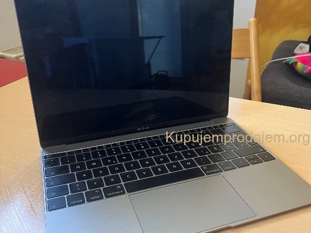 MacBook Pro Retina 15”.