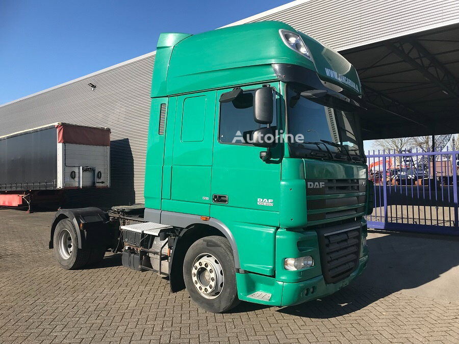 DAF XF 105.460 tegljač