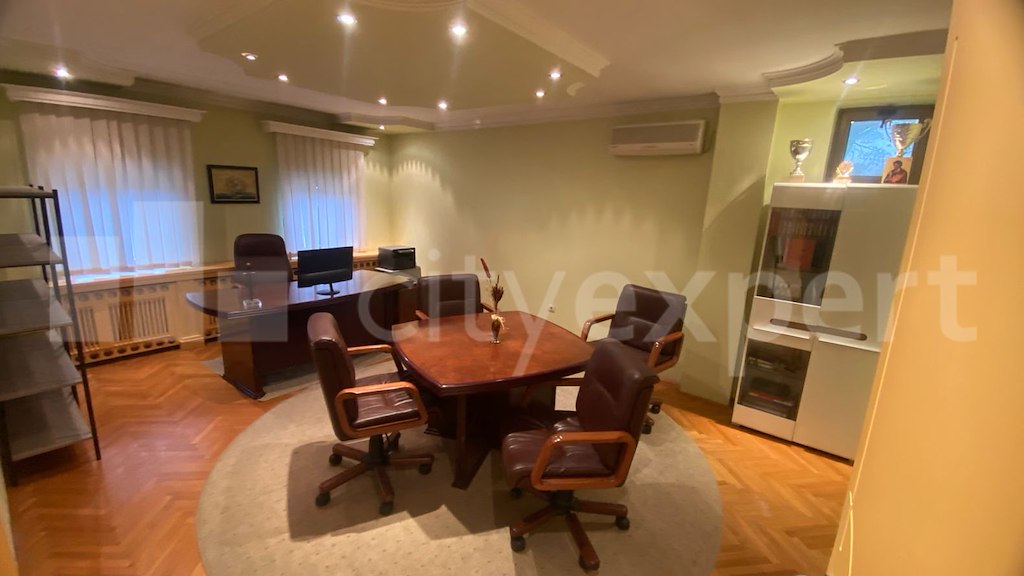 Stan Izdavanje Novi Sad Bez skrivenih troškova - 120m², Futoški put, Novi Sad - 1350€