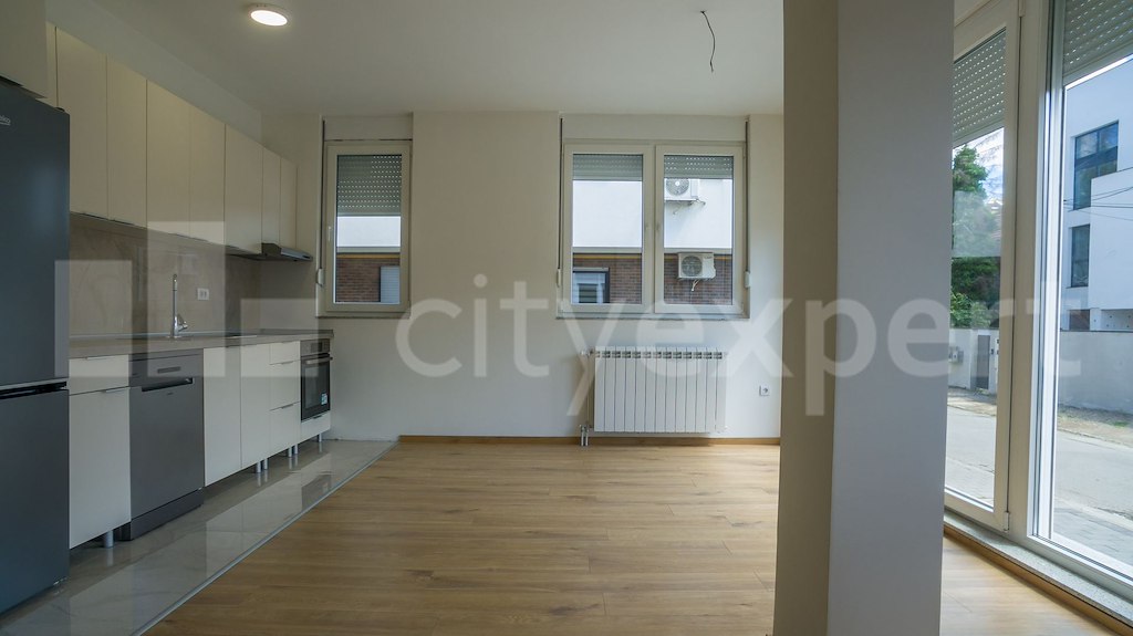 Stan Prodaja: 129m², Braće Lučić, Novi Sad - 376100€