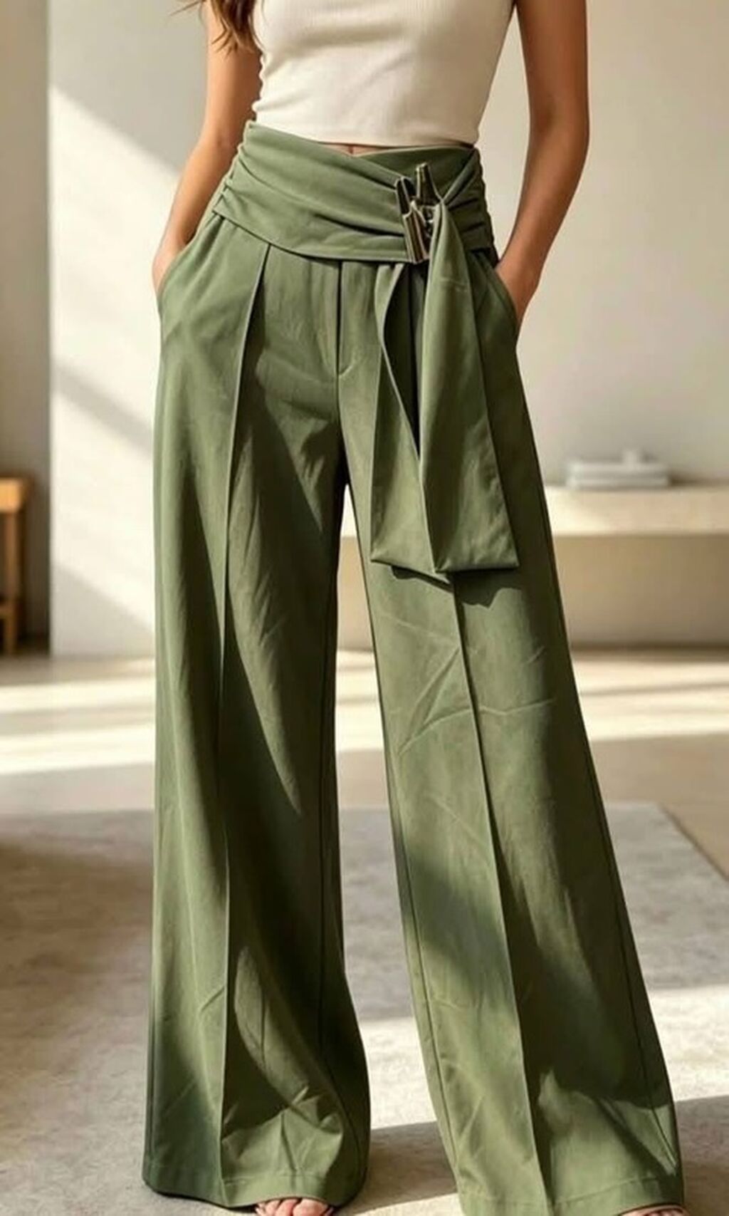 Ženske elegantne široke pantalone sa visokim strukom i efektom