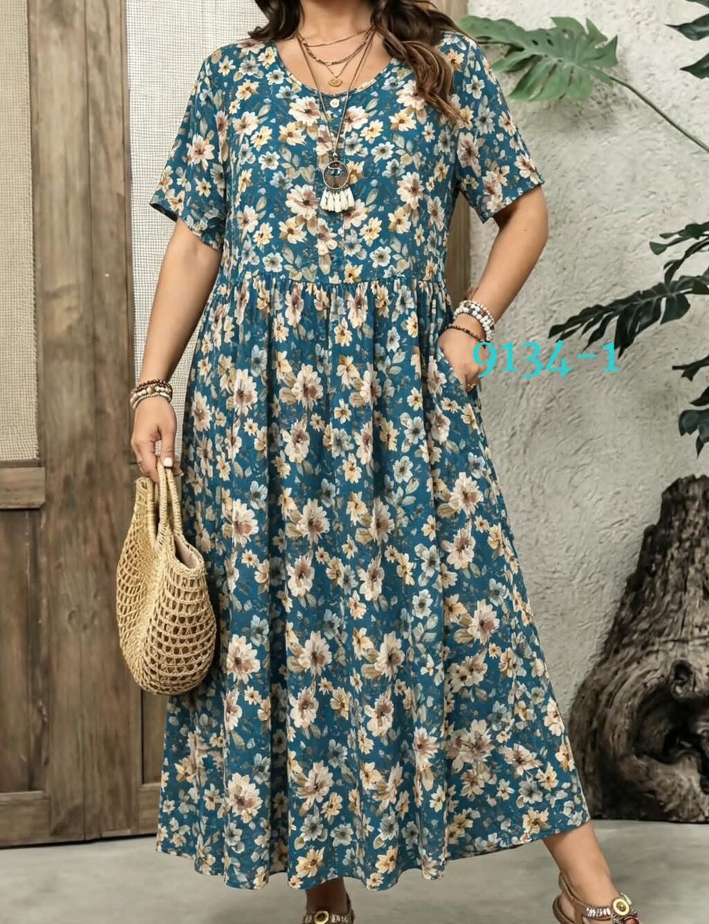 05. Haljine za punije 2XL 3XL 4XL Cena : 2.550 dinara H