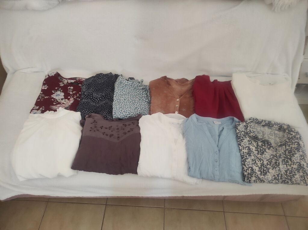 Lot bluzica/košulja za žene – 11 komada Opis: - Različiti modeli