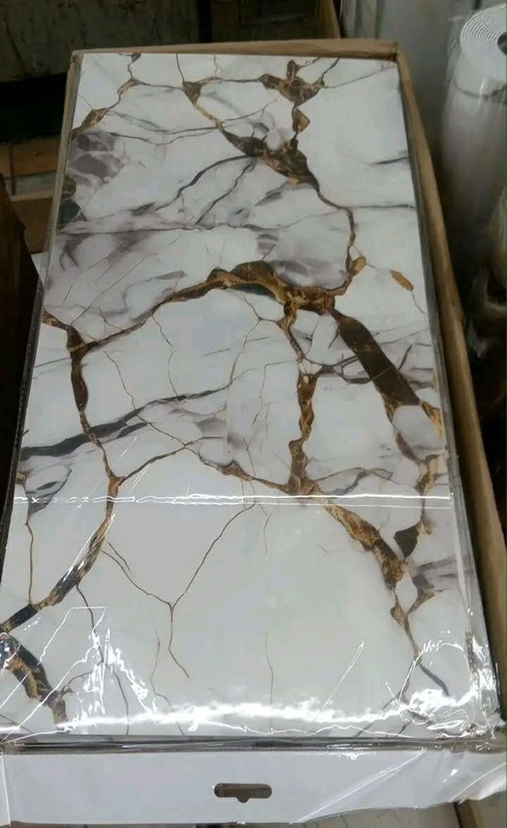 Samolepljive vodootporne obloge dimenzije 60x30 Cena paketa od 10
