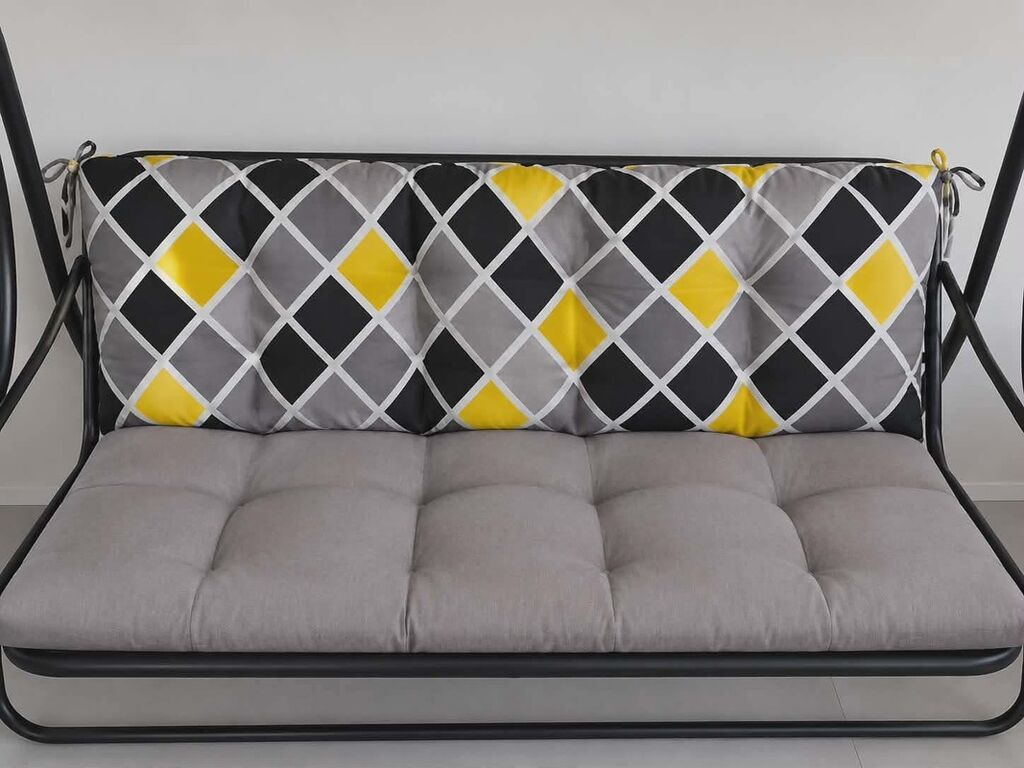    Jastuci za baštenske ljuljaške    Dimenzije i cene: 130 x 50 cm –