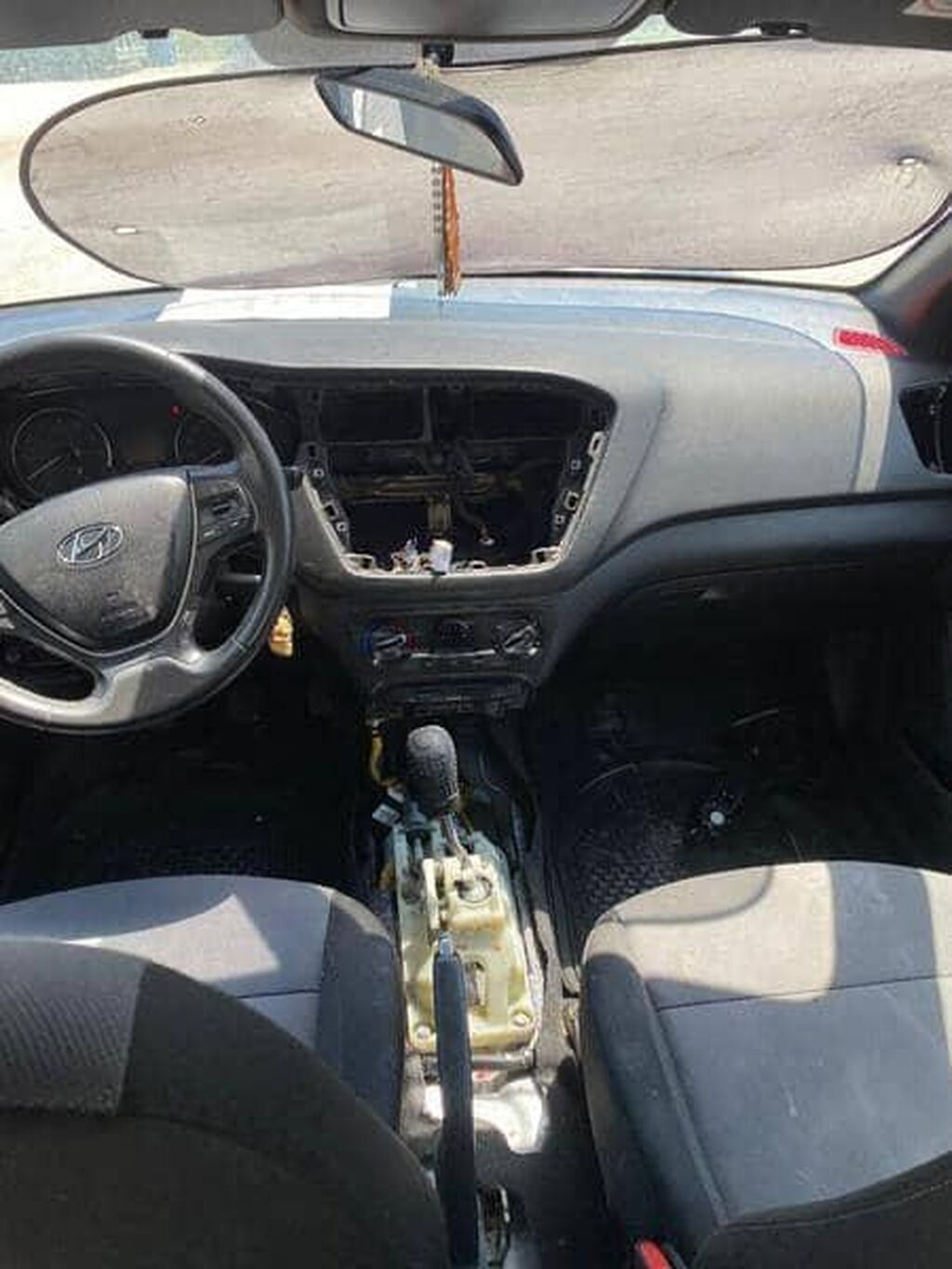 | ENTERIJER ZA HYUNDAI I20 OD 2015. DO 2019. GOD. |
