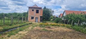 Prodajem Kuću, Kudeljarski Nasip
