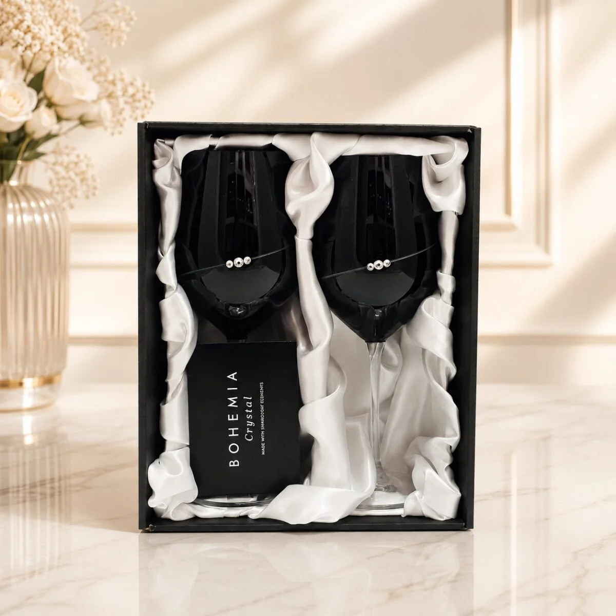 Čaše za vino Swarovski Limosa Crna – set dve čaše