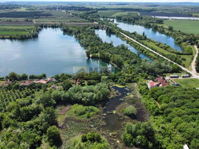 Zemljište sa ogromnim potencijalom
1.600.000 €