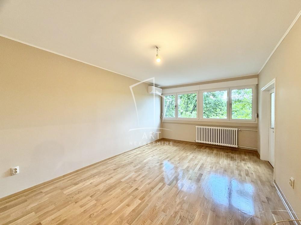 Hotel YU, lux ID#14938
1.000 €