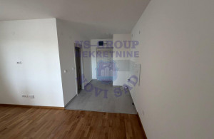 Prodajem Stan-Apartman, Adice