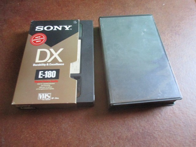 VIDEO kaseta SONY DXa E-180 + PVC omot