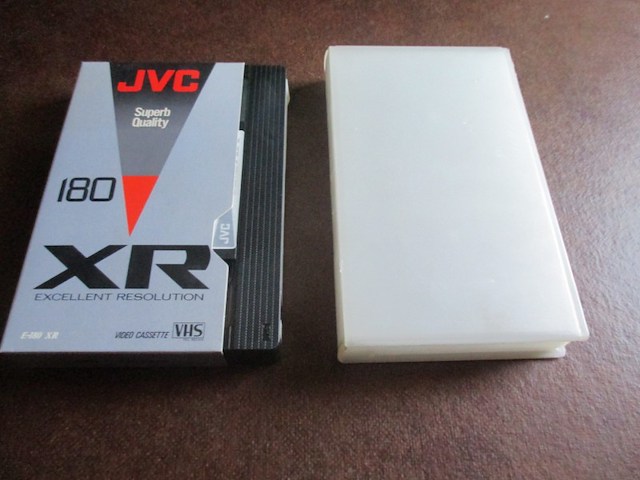 VIDEO kaseta JVC XR E-180 + PVC omot