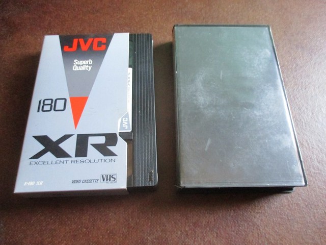 VIDEO kaseta JVC XR E-180 + PVC omot