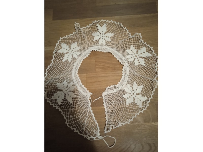 Vintage pletena kragna