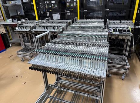 Korišćen Panasonik KXFW1KS5A00 fider