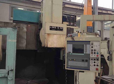 ВЕРТИКАЛНИ ТОКАР TOS SKQ 12 CNC