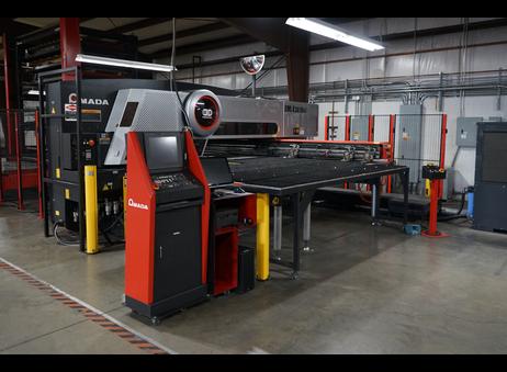 EMLK3610NT / ARSM510 2014 AMADA EMLK3610NT CNC turret perforator / 4 kW laser + ARSM510 automatski utovarivač sa 6 polica