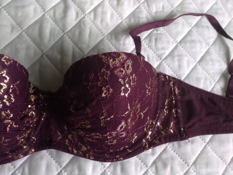H&M grudnjak 75C