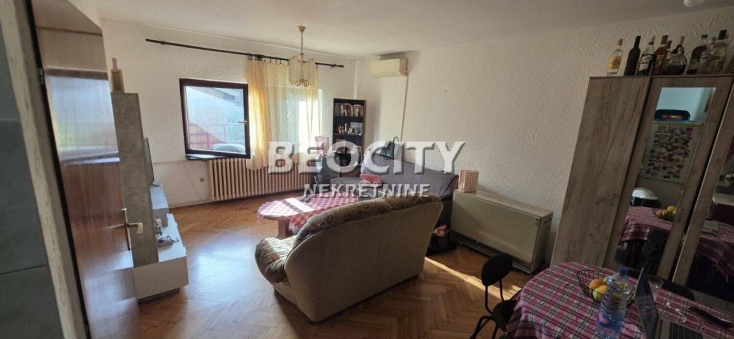 Cetvorosoban stan, Beograd - Vračar (centar) | Izdavanje · 75m² · 650€