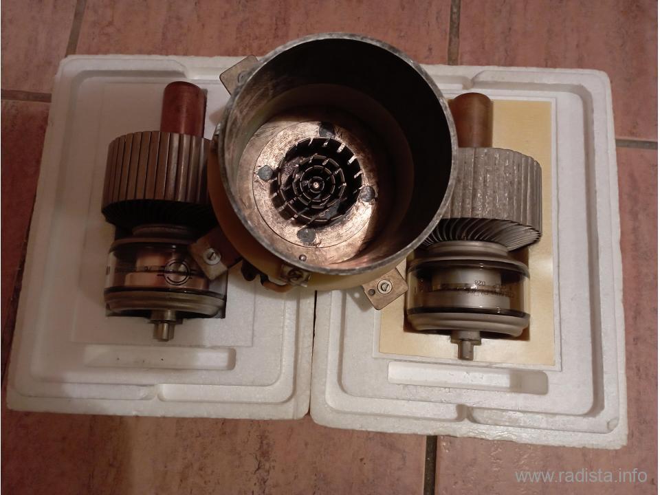 GU-40B tubes and socket