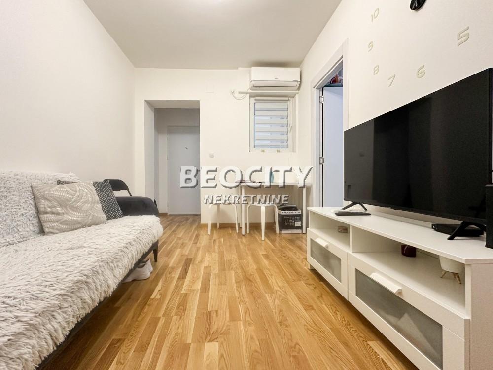 Stari grad, Gundulićev venac, , 2.0, 37m2