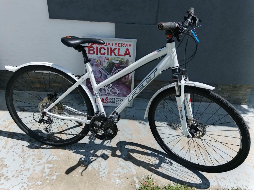 Felt biciklo