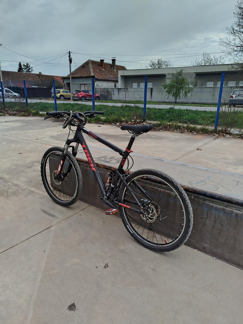 TREK Full Suspension Bicikl