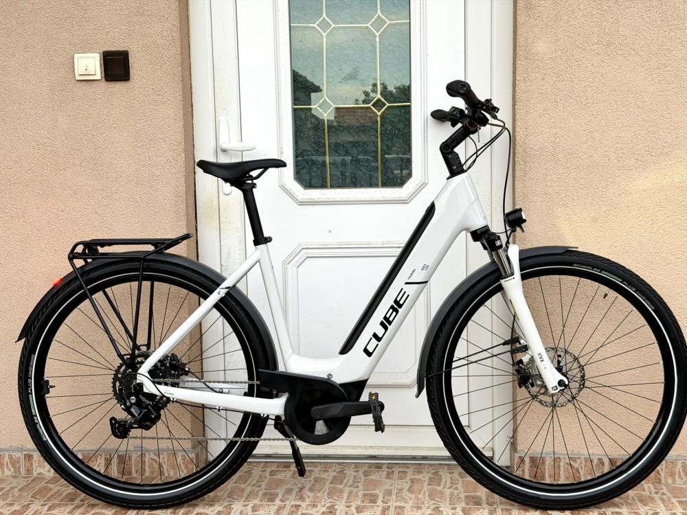 CUBE TOURING 28 Vel-M 1x9 Cues 2026 Smart