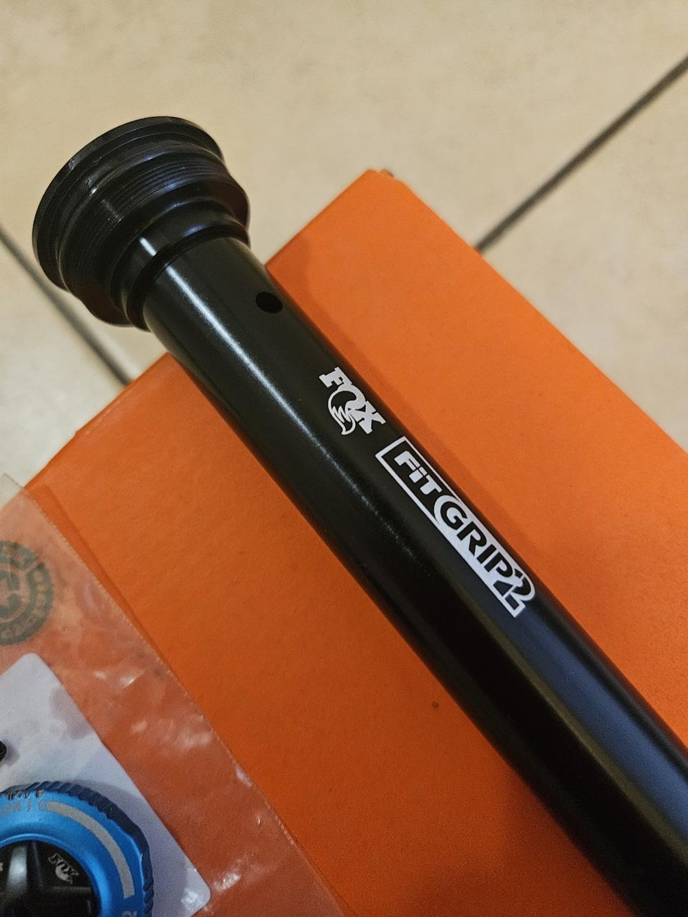 Fit Grip2 damper sa Fox Factory 38