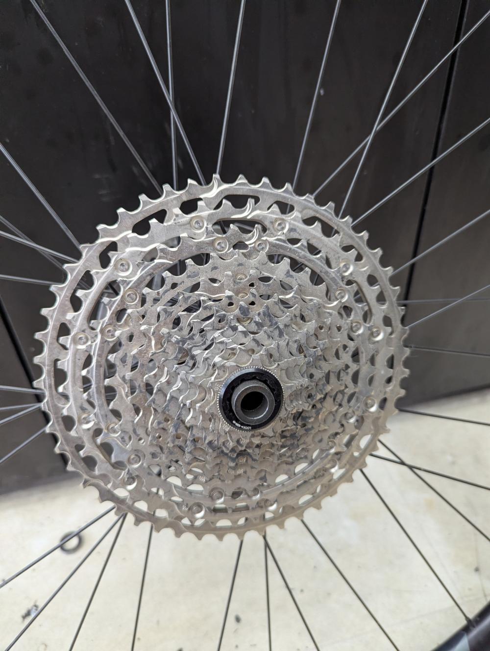 Shimano Deore M6100 kaseta i lanac
