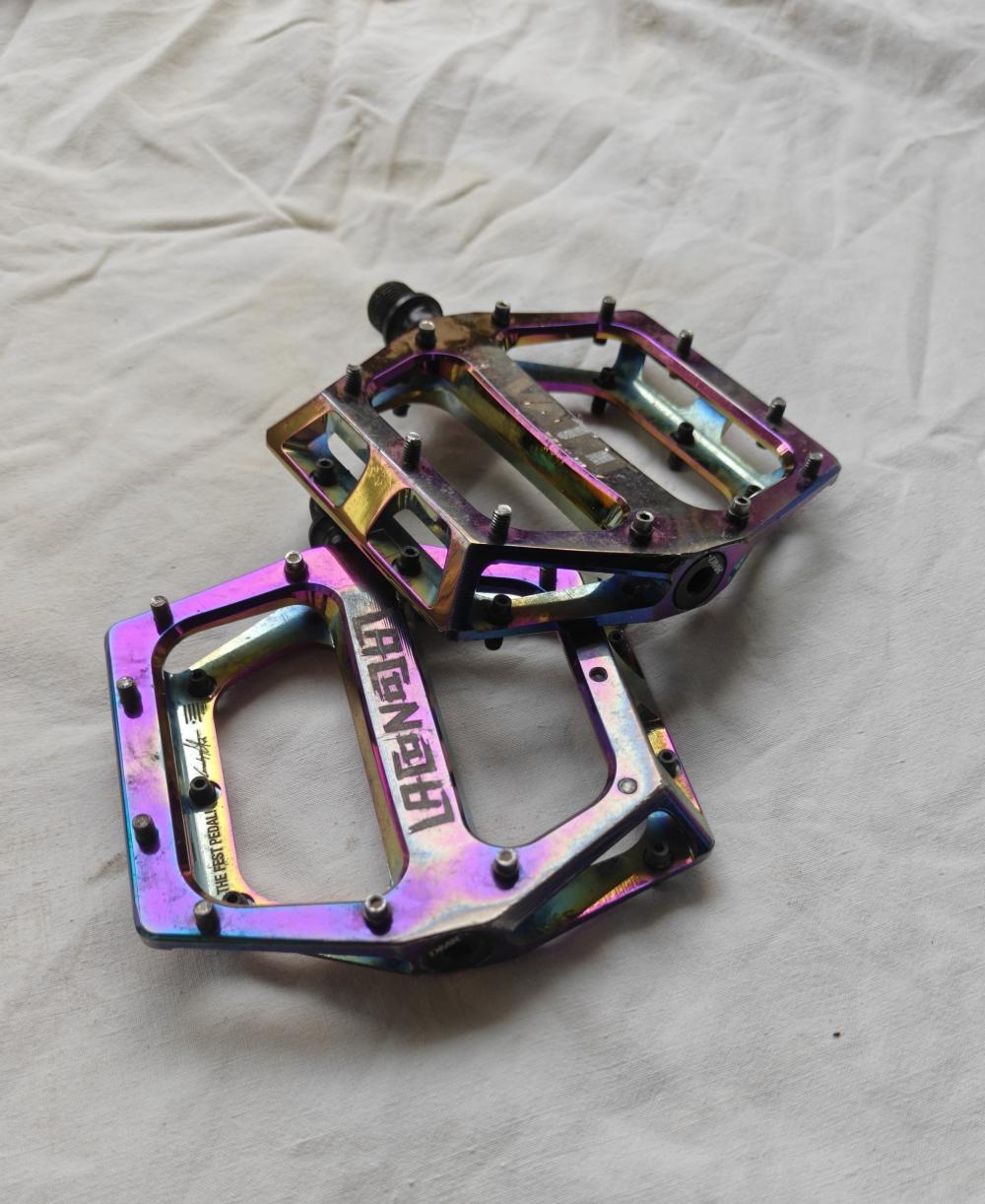 DMR Vault Lacon Signature pedale