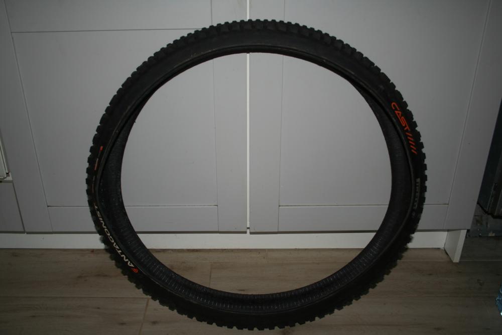 Pirelli antagonist 29x2,4
