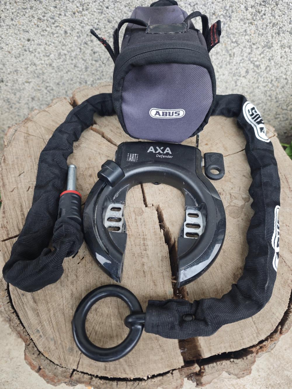 Axa Defender i Abus lanac