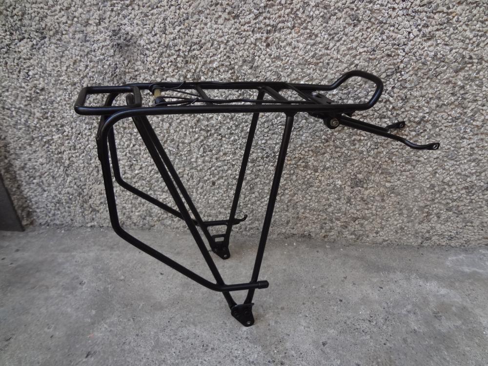 Paktreger-korpa, za točak 28", crni, aluminijumski