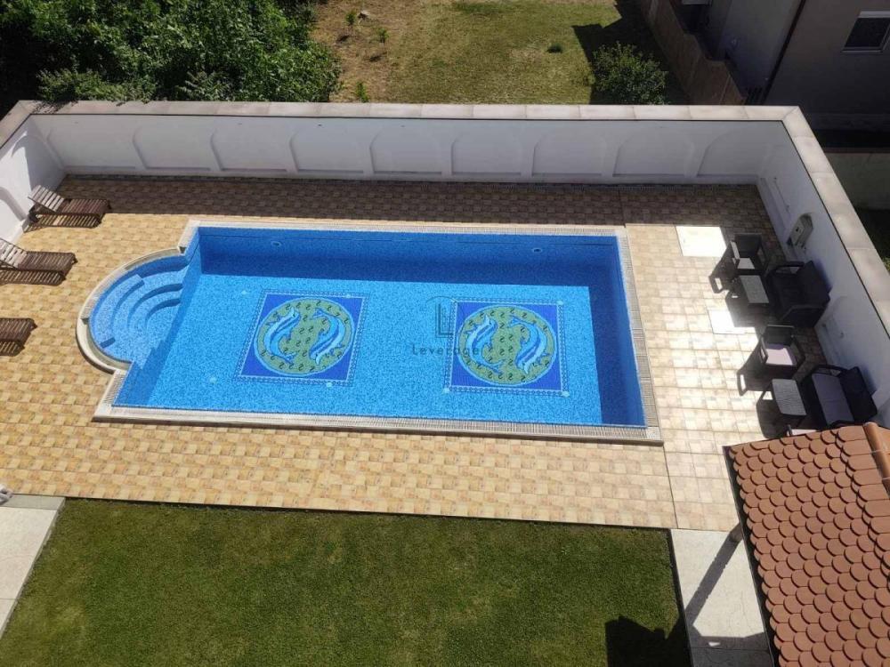 Četvorosoban stan na prodaju, 99m2, 247.500€