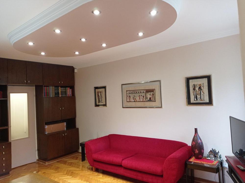 Marine Veličković, Trosoban stan za izdavanje, 75m2, 700€
