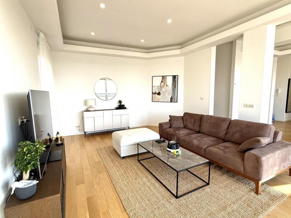 Zore Drempetić, Trosoban stan za izdavanje, 160m2, 1.250€