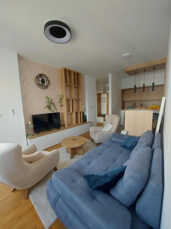Jednoiposoban stan za izdavanje, 39m2, 450€