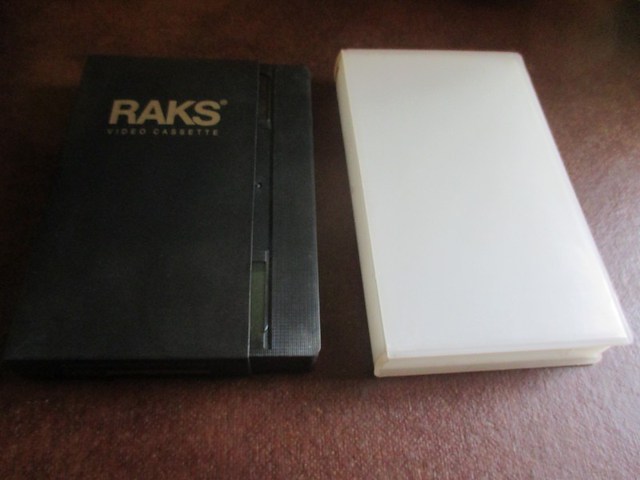 VIDEO kaseta RAKS E-240 + PVC omot